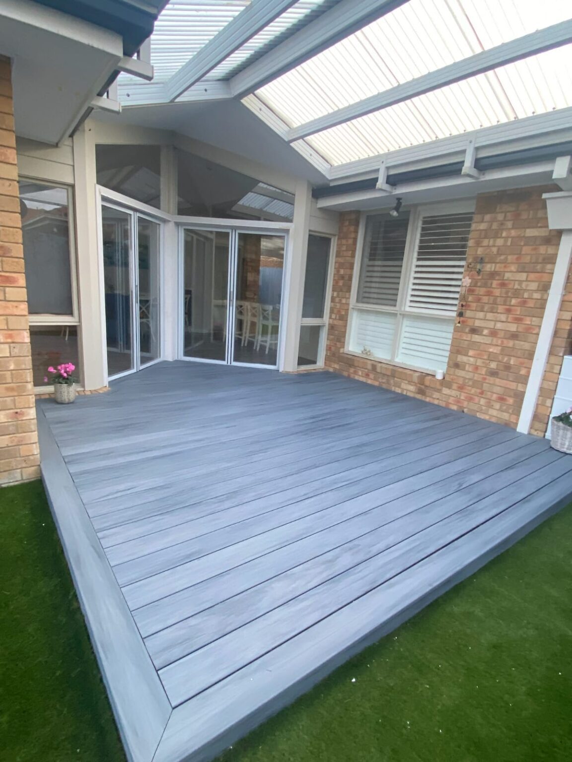 The Ultimate Guide to Choosing Composite Decking Materials: Uses and ...